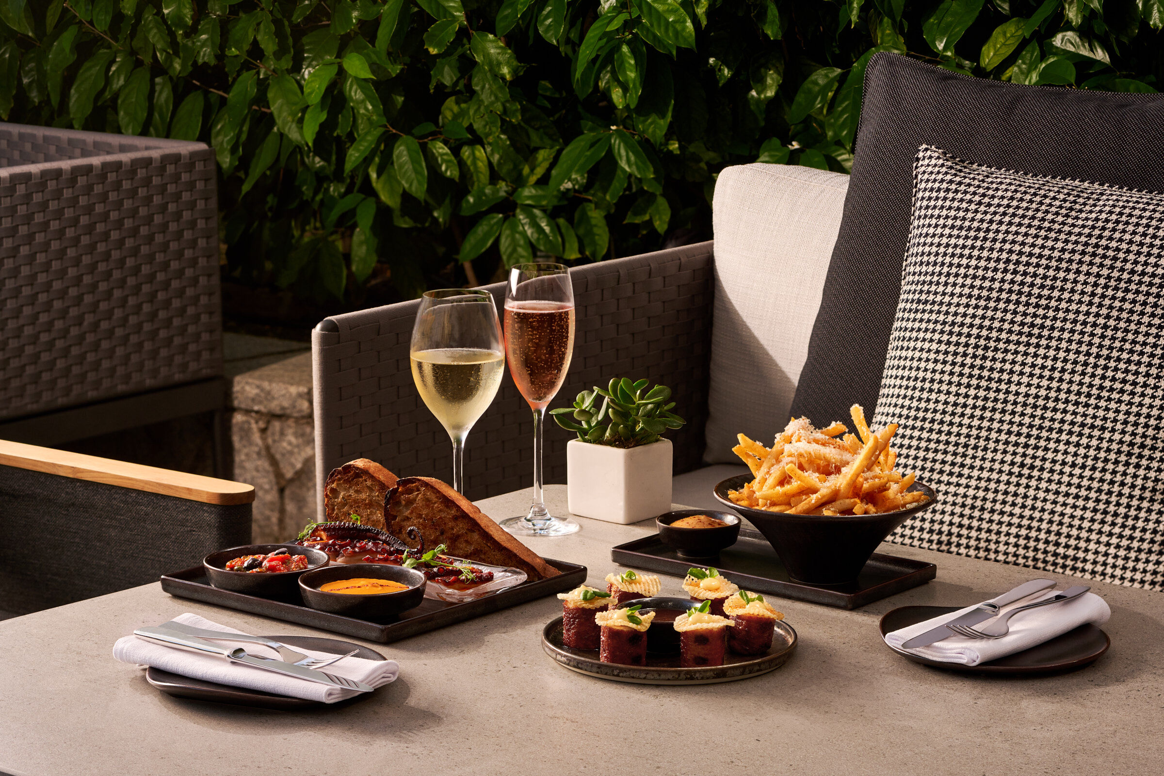 Singapore Bar | Republic